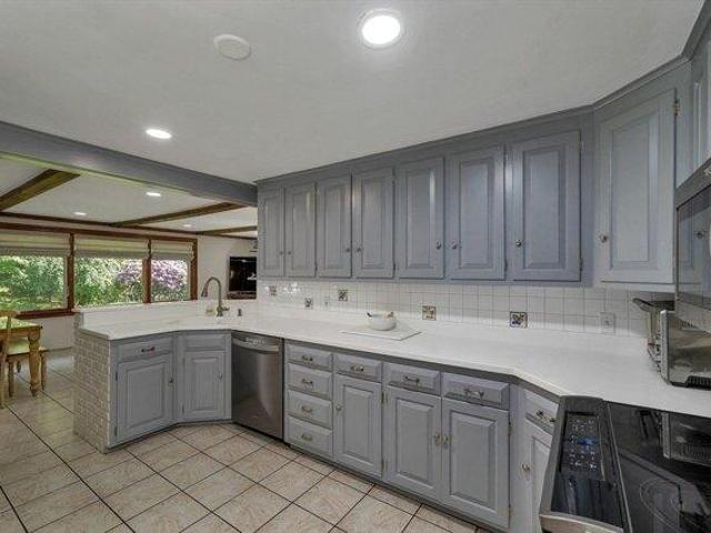 house with 5 bedroom, Lynnfield MA ES103808033