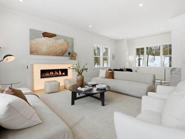 house with 5 bedroom, Lynnfield MA ES104330846