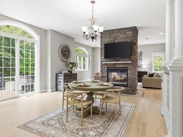 house with 5 bedroom, Lynnfield MA ES105106340