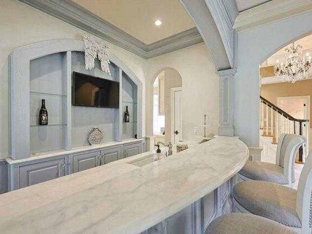 house with 5 bedroom, Lynnfield MA ES105205692