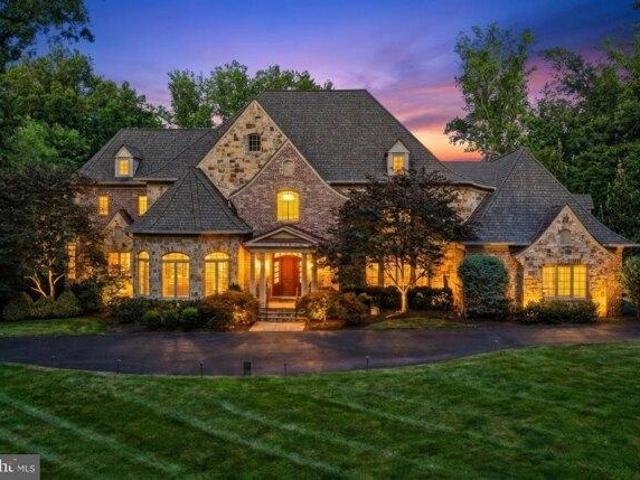 house with 5 bedroom, McLean VA ES104898452