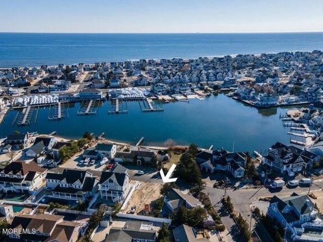 house with 5 bedroom, Mantoloking NJ ES105192308