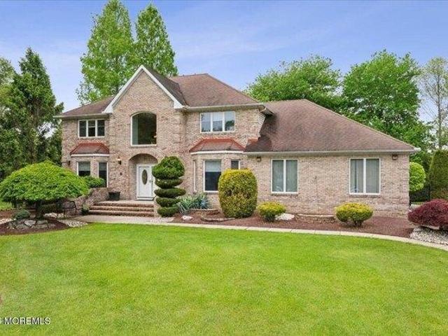 house with 5 bedroom, Manalapan NJ DLS102584238