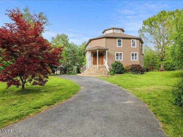 house with 5 bedroom, Manalapan NJ DLS102725789