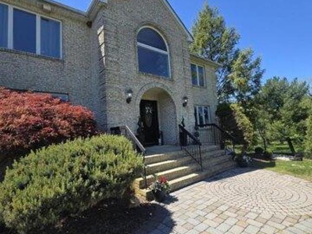 house with 5 bedroom, Manalapan NJ DS102531673