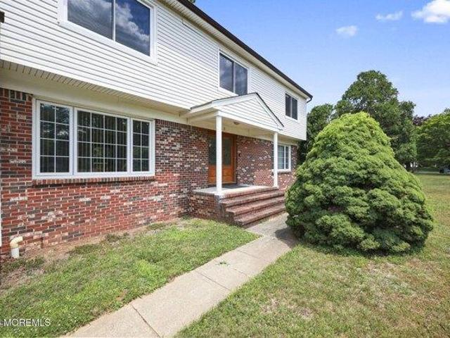 house with 5 bedroom, Manalapan NJ ES104831471