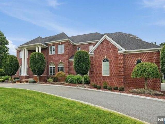 house with 5 bedroom, Manalapan NJ ES105142498