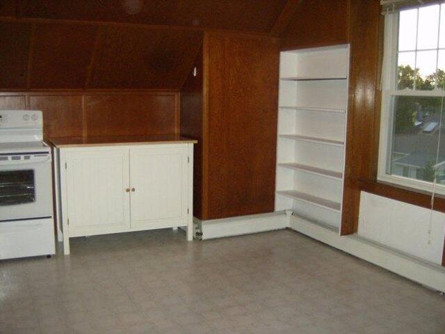 house with 5 bedroom, Manchester NH ES104920911