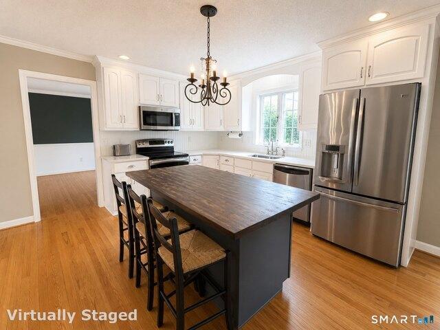 house with 5 bedroom, Manchester CT ES104810139