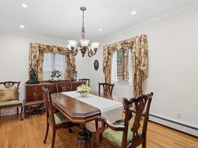 house with 5 bedroom, Manhasset NY ES105206707