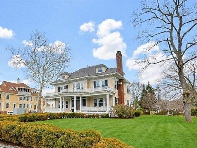 house with 5 bedroom, Mansfield MA DLS102000312