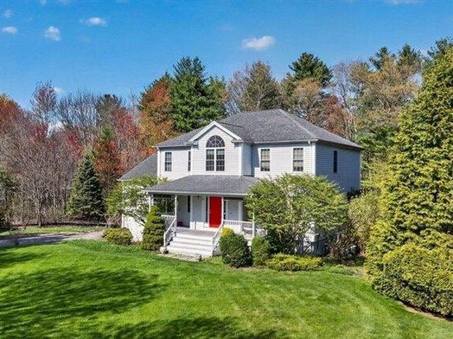 house with 5 bedroom, Mansfield MA ES105080959