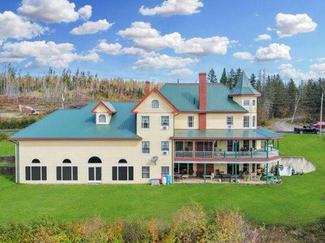 house with 5 bedroom, Madawaska ME DS102155918