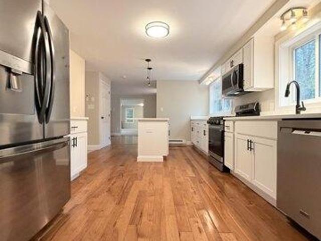 house with 5 bedroom, Madbury NH DS102635410
