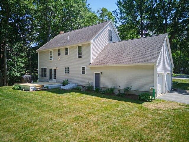 house with 5 bedroom, Madbury NH ES105108401
