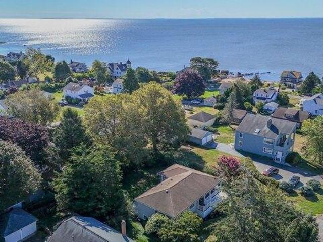 house with 5 bedroom, Madison CT DLS102282756