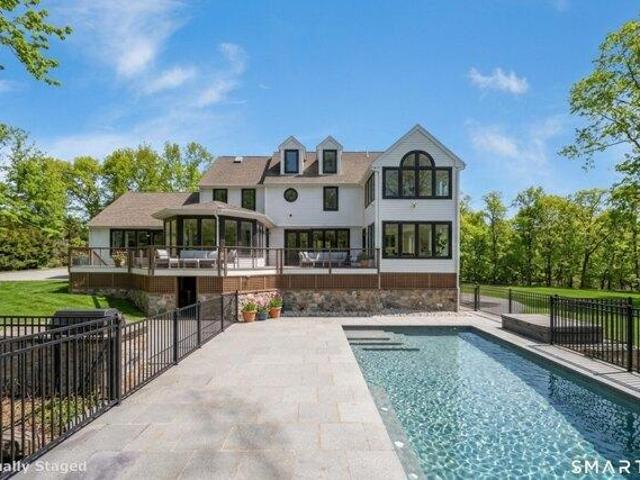 house with 5 bedroom, Madison CT ES104835273