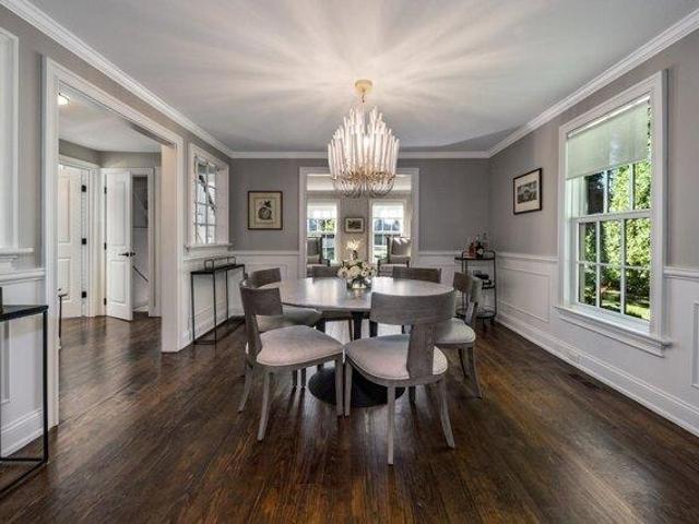 house with 5 bedroom, Madison CT ES104869808