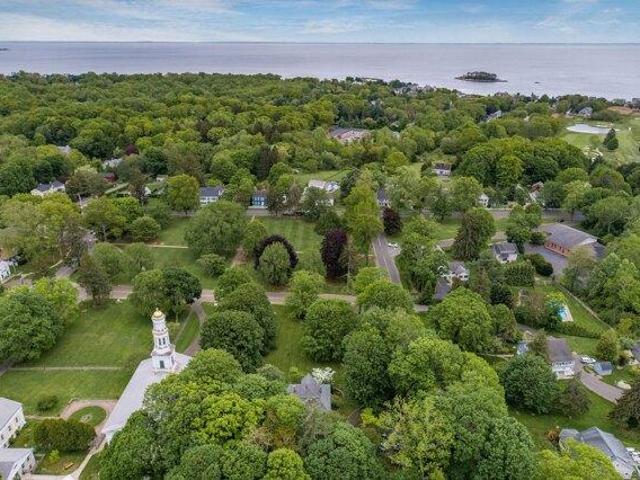 house with 5 bedroom, Madison CT ES103163251