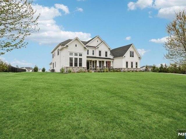 house with 5 bedroom, Mahwah NJ DS102026463