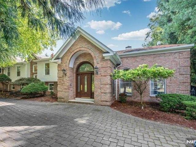 house with 5 bedroom, Mahwah NJ DS102028952