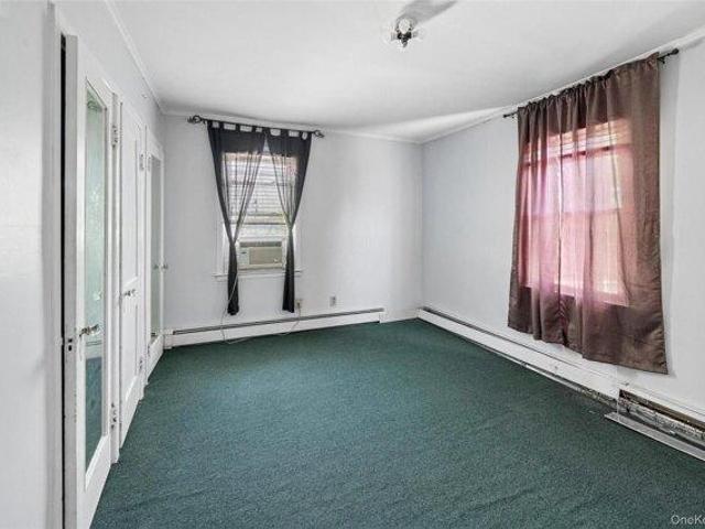 house with 5 bedroom, Malverne NY ES104908977