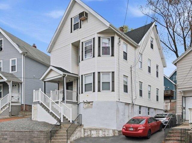 house with 5 bedroom, Malden MA DLS103037888