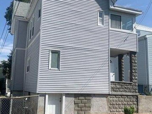 house with 5 bedroom, Malden MA ES104907727
