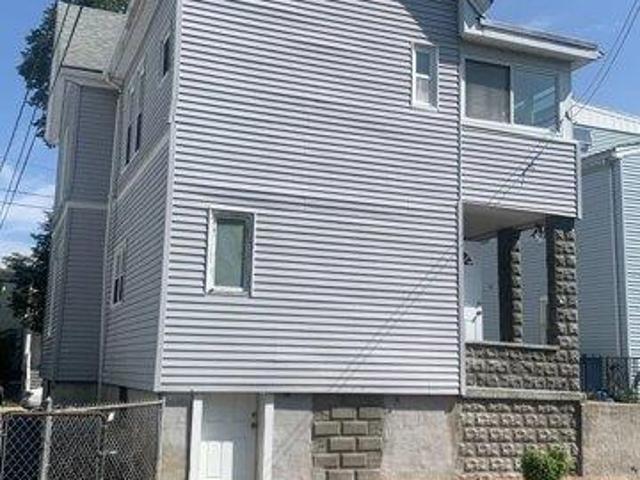 house with 5 bedroom, Malden MA ES105400477