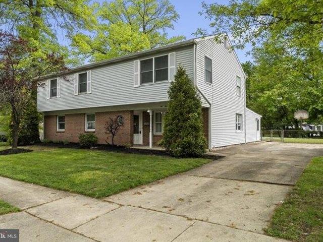 house with 5 bedroom, Maple Shade NJ DS102560365