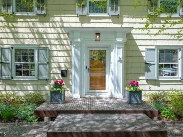 house with 5 bedroom, Maplewood NJ DLS102726878