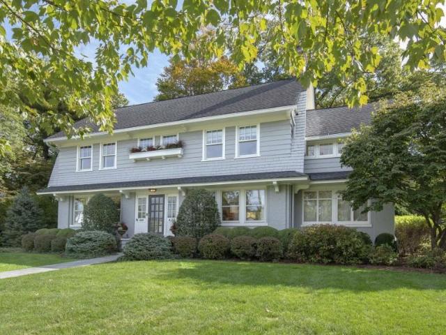 house with 5 bedroom, Maplewood Twp. NJ DLS101341098