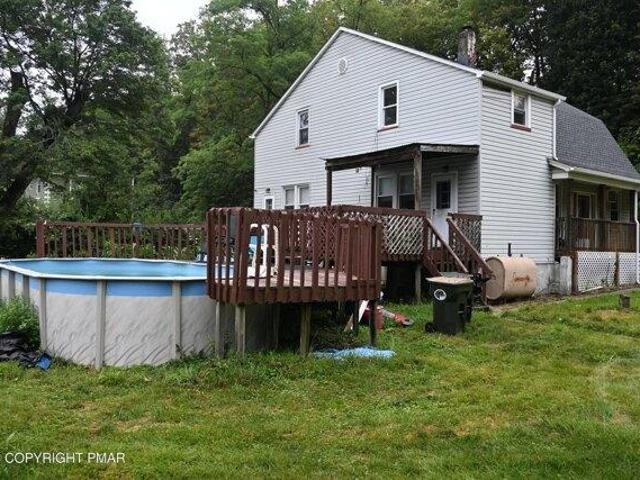 house with 5 bedroom, Martins Creek PA ES103627047
