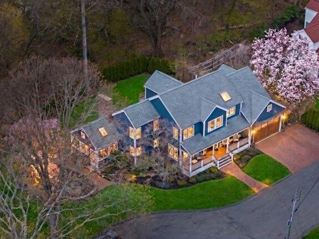 house with 5 bedroom, Marblehead MA DS102824520