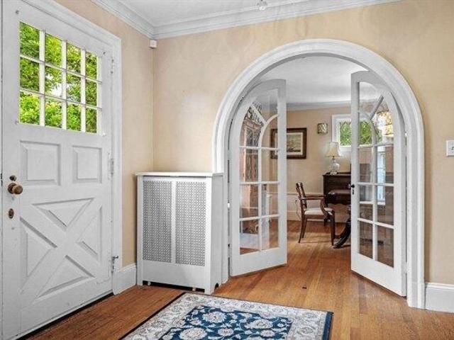 house with 5 bedroom, Marblehead MA ES105140658