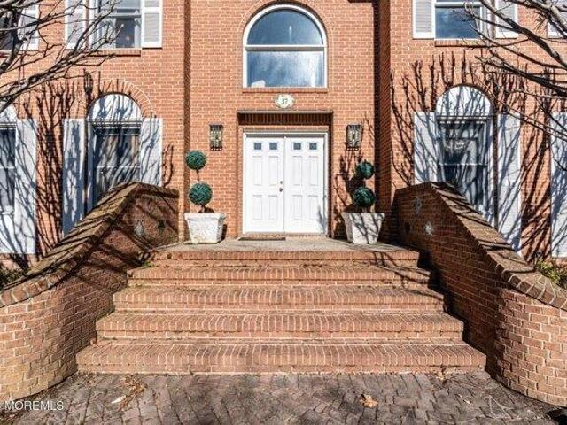 house with 5 bedroom, Marlboro NJ DLS101657745