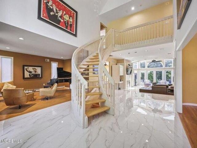 house with 5 bedroom, Marlboro NJ ES105174696