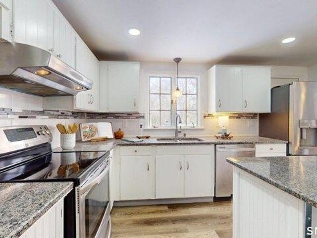 house with 5 bedroom, Marlborough CT DS102475179