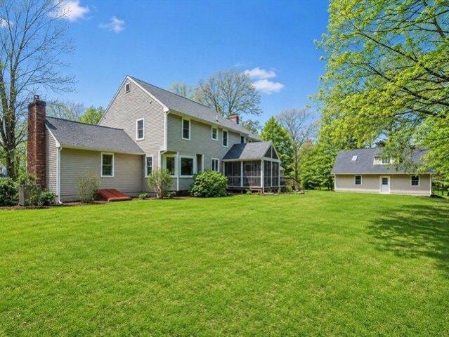 house with 5 bedroom, Marlborough MA ES102922687