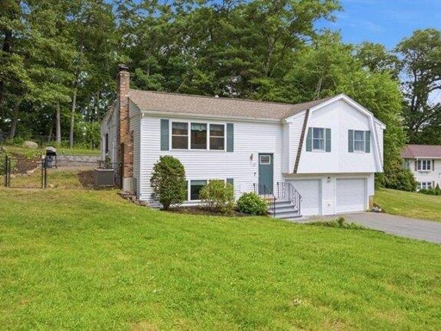 house with 5 bedroom, Marlborough MA ES103927742