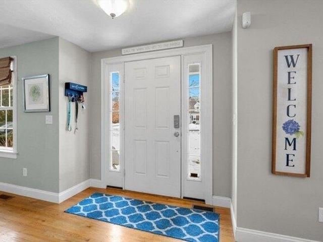 house with 5 bedroom, Mashpee MA ES103223100