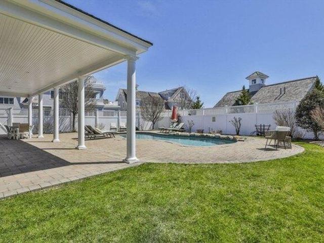 house with 5 bedroom, Mashpee MA ES103807703