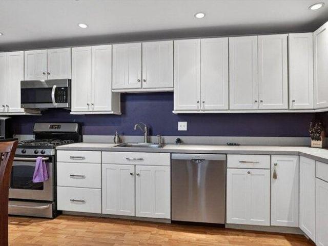 house with 5 bedroom, Maynard MA ES104331546