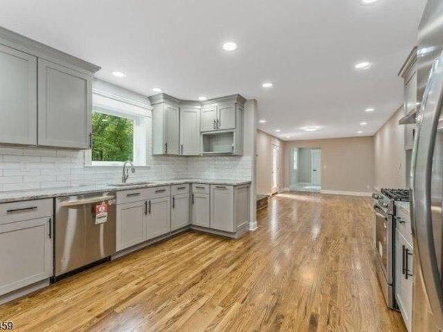 house with 5 bedroom, Mendham NJ DLS102762985