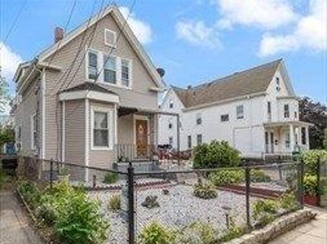 house with 5 bedroom, Medford MA DLS102061960