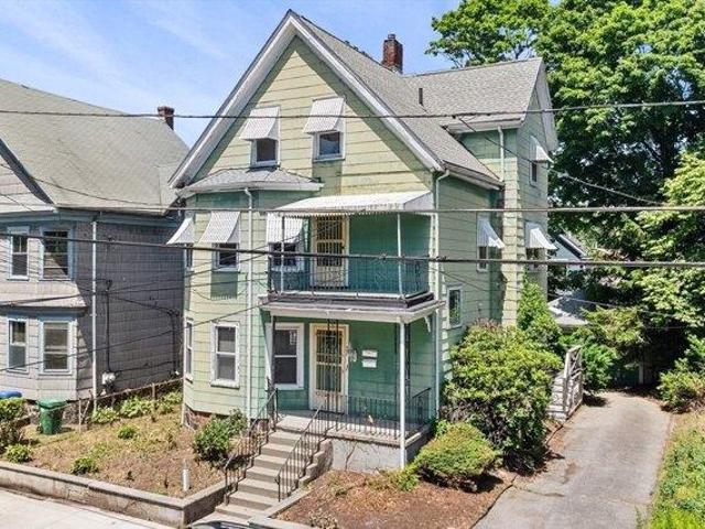 house with 5 bedroom, Medford MA DS104328665