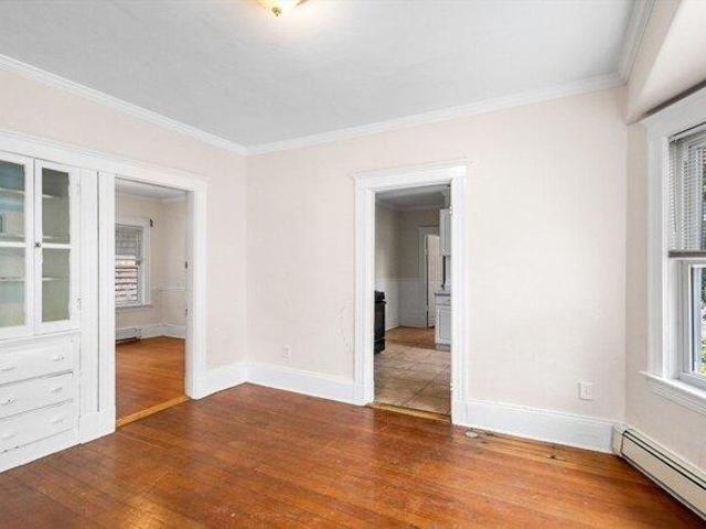 house with 5 bedroom, Medford MA DS104375731