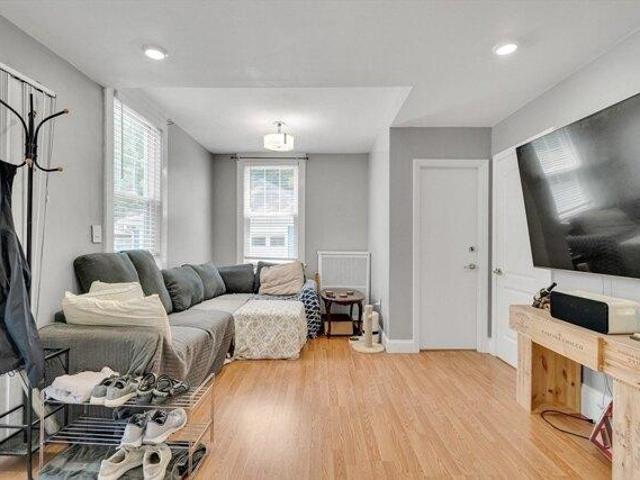 house with 5 bedroom, Medford MA ES103434727