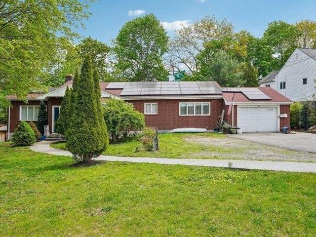 house with 5 bedroom, Medford MA ES103440728
