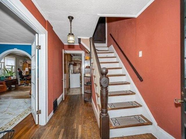 house with 5 bedroom, Medford MA ES103441649